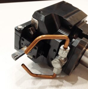 Machining internal keyway with slotting tool